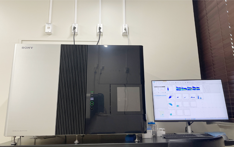 Laboratory（State-of-the-artの設備） - 京都大学免疫モニタリングセンター（KIC）